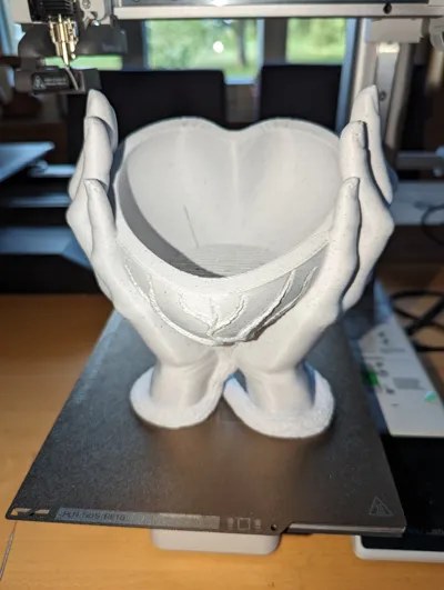 Heart Hands Vase by uni3Dworld MakerWorld: Download Free 3D Models