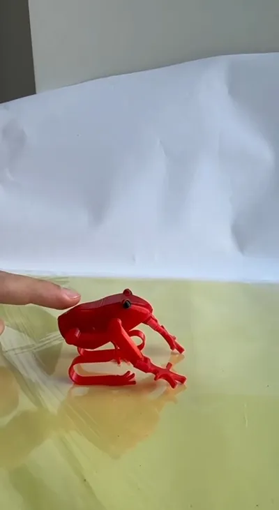Jumping frog by Int-gineering MakerWorld: Download Free 3D Models