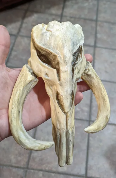 Mythosaur Skull Mandalorian by EndlessPrintDesigns MakerWorld: Download ...