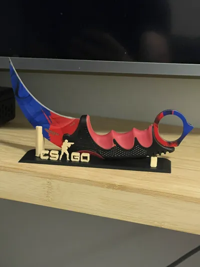 CSGO Karambit and stand by Alvaro - MakerWorld