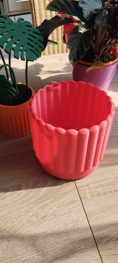 Hanging Planter // Plant Pot by Lisa Lisa Made - MakerWorld
