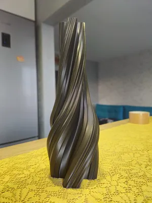 Twisted Vase (made by Makerlab Make My Vase) by SabreDesign MakerWorld ...
