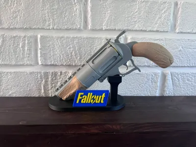 Fallout Show Ghoul Revolver Stand Remixed by Acheituno - MakerWorld