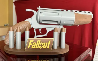 Fallout Show Ghoul Revolver Stand Remixed by Acheituno MakerWorld ...