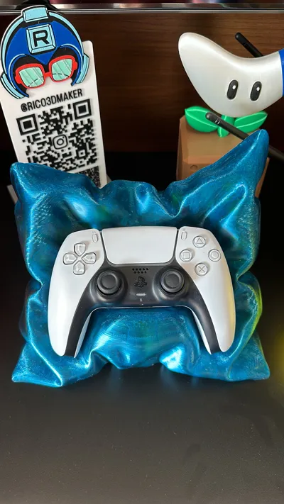 Playstation 5 Controller Pillow by Holoprops MakerWorld: Download Free ...