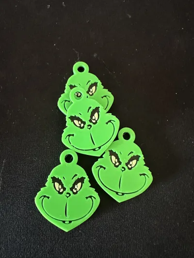 The Grinch keychain by nicodeimos - MakerWorld