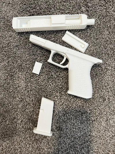 Glock 19 v6 movable trigger and Slide by RTX_Nitrox MakerWorld ...