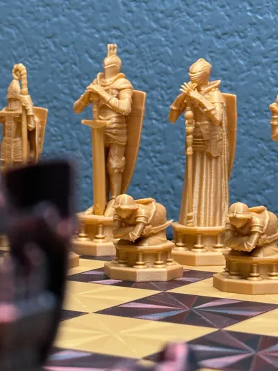 Wizard chess board and box Magnetized by Meyerhouse MakerWorld ...