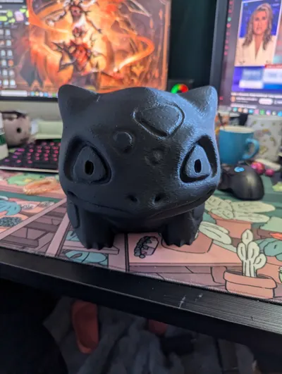 Bulbasaur flower pot by Uzivatel004 - MakerWorld