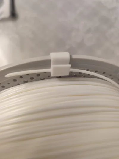 Bambu Spool Filament Clip - Basic by Officina23 MakerWorld: Download ...