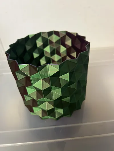Inverted Hexagonal Plant pot Planter - Vase mode por SASSy Design ...