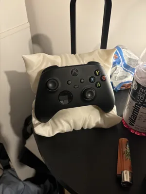 Xbox controller pillow stand by D4V3IG MakerWorld: Download Free 3D Models