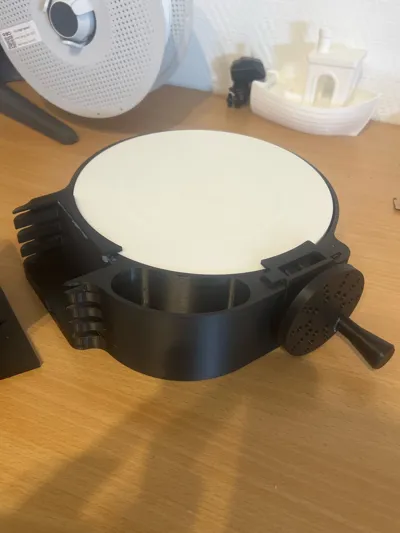 Hand crank turntable / 3D scanner table - Free 3D Print Model - MakerWorld