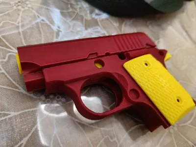 Mini M1911 Fidget Toy Remixed by El Jeffe MakerWorld: Download Free 3D ...