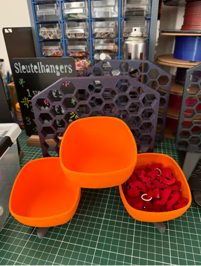 KYZ HSW Display Stand - Medium Remixed by KYZ Design MakerWorld ...