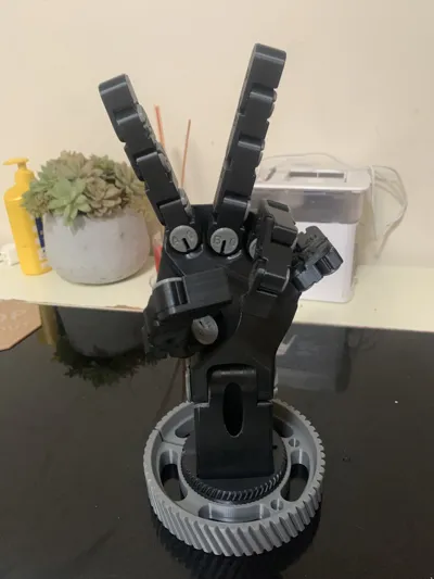 Poseable Robot Hand (Left Hand) (PLA) by Make-A-Print246 MakerWorld: Download Free 3D Models