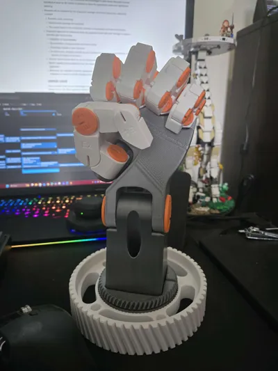 Poseable Robot Hand (Left Hand) (PLA) by Make-A-Print246 MakerWorld ...