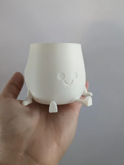 Happy chunky bum sitting pot by TomoDesigns - MakerWorld