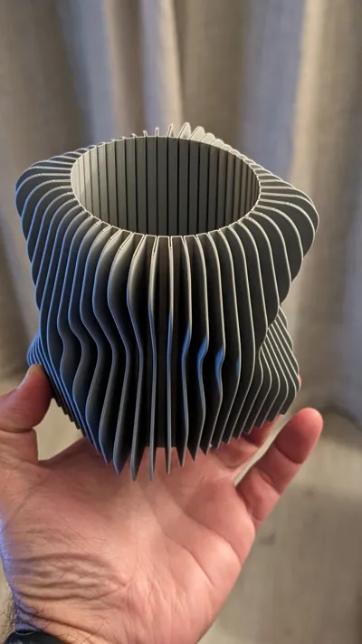 Wavy Pencil Holder Remixed by La Furie - MakerWorld