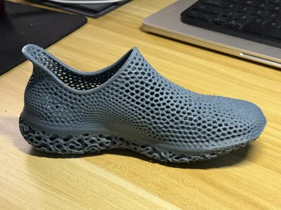 Parametric athleisure shoes by 光年造物 MakerWorld: Download Free 3D Models
