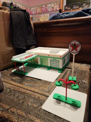 1/64 Scale Vintage Texaco Service Station by 3dEd MakerWorld: Download ...