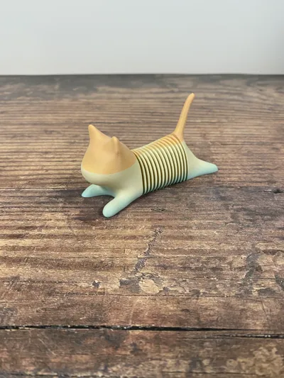 Spring Cat - Free 3D Print Model - MakerWorld