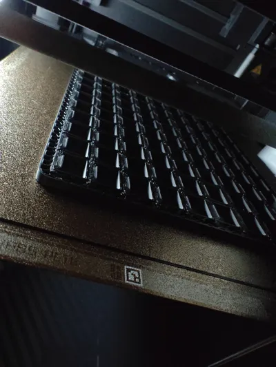 Mechanical Keyboard Switch Holder with Lid by Zachary's Prints - MakerWorld