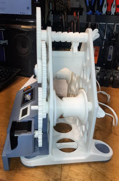 Cell Spool Winder by Sergiu MakerWorld: Download Free 3D Models