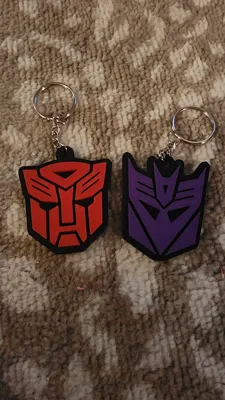 Transformers Autobot Keychain by Wickieprints - MakerWorld