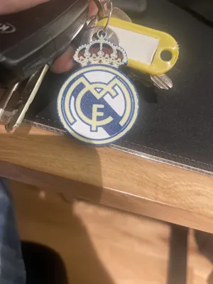 Real Madrid Keychain by malebuffy - MakerWorld