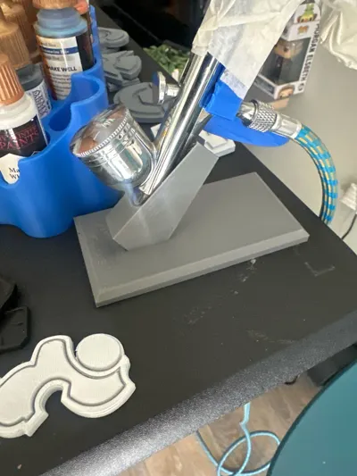 Simple airbrush holder in 2 versions - Free 3D Print Model - MakerWorld