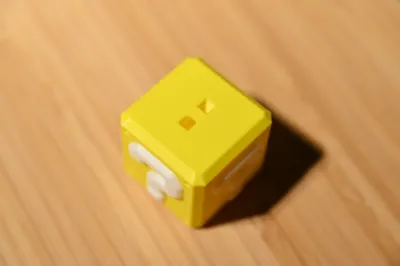 Super Mario question block keychain by Leungs MakerWorld: Download Free ...