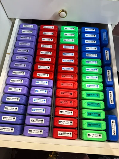 Small Parts Storage Box w/Gridfinity tray by Josh-3D MakerWorld ...