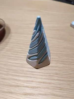 V2 - MINI Vortex Thread Hexagon Illusion by RJ Design MakerWorld ...