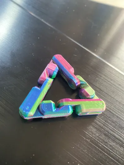 Infinity Flip Fidget - Free 3D Print Model - MakerWorld