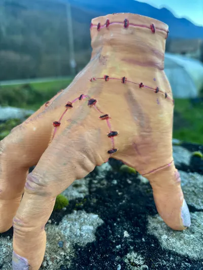 Wednesday Hand- Mano di Mercoledì Haddams by wood3dlaser MakerWorld ...