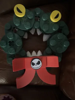 Nightmare Before Christmas Man-Eating Wreath Brick by tudeasaurus ...