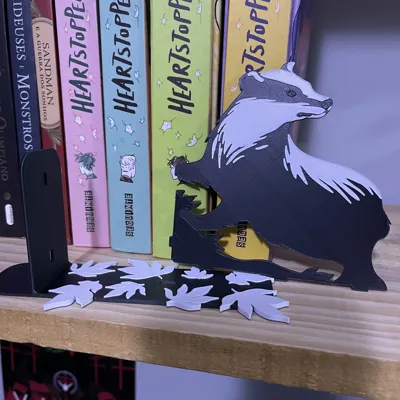 Hufflepuff Bookend by Cremisi MakerWorld: Download Free 3D Models