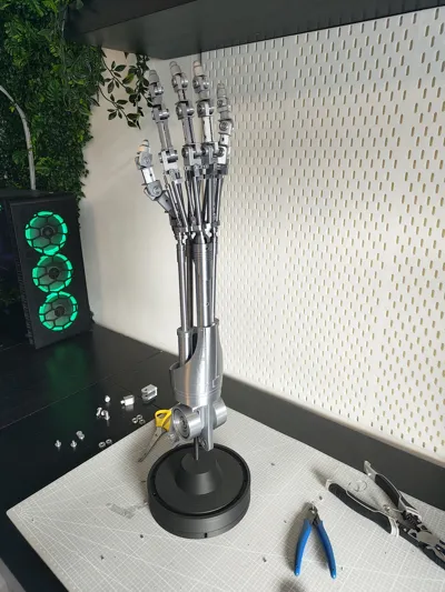 Terminator T800 Arm with Light Base Remixed by PaulD MakerWorld ...
