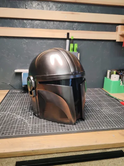 XXL Mandalorian helmet big head edition w/extras! Remixed by Just say ...