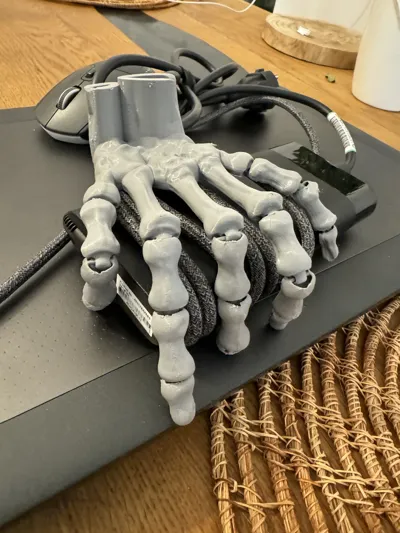 Articulated Skeleton Hand(Print in place) by 3D URSA MakerWorld ...