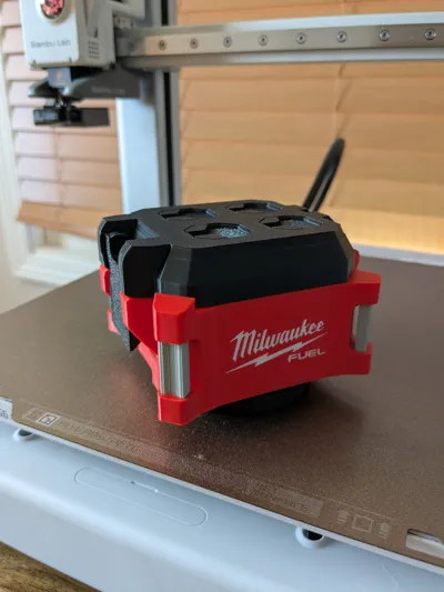 Milwaukee style travel / zyn box with clip by SonRwanson - MakerWorld
