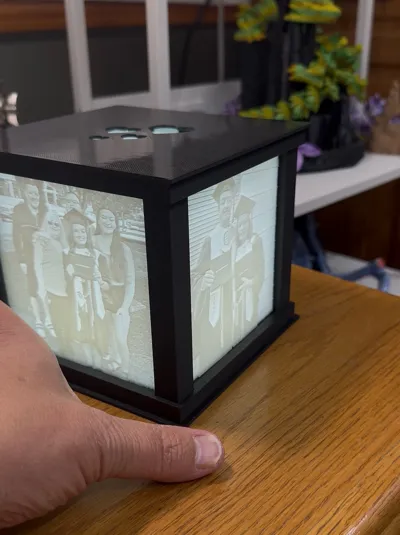 Square Lithophane Light Box - Free 3D Print Model - MakerWorld