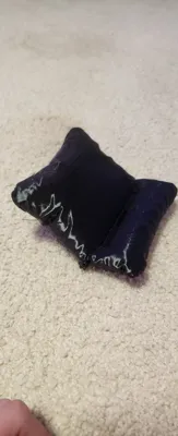 Pillow Phone holder by BumLab3D MakerWorld: Download Free 3D Models