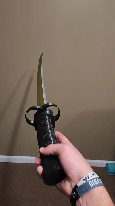 Katana V2 Samurai Sword Pip dual color no ams by Tommy Gun MakerWorld: Download Free 3D Models