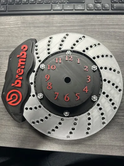 Brake disc wall clock by Mattia01 - MakerWorld