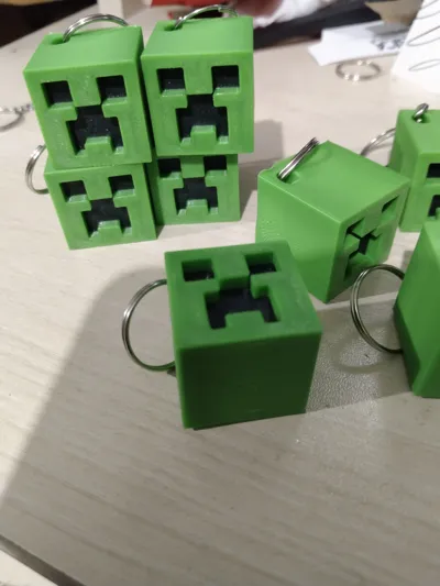 Creeper Keychain by Calmec87 MakerWorld: Download Free 3D Models