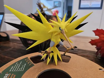 Zapdos (Pokemon) Multiparts 100mm Tall by LCFigure MakerWorld: Download ...