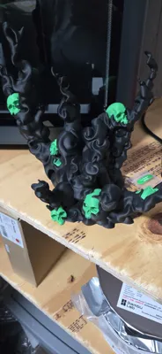 Spooky Controller Stand by Holoprops MakerWorld: Download Free 3D Models