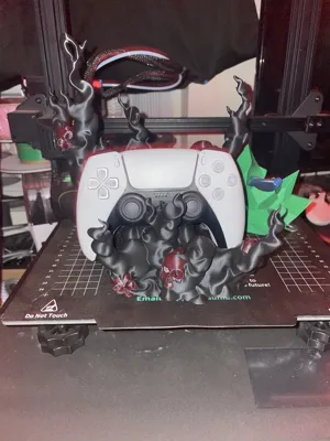Spooky Controller Stand by Holoprops MakerWorld: Download Free 3D Models